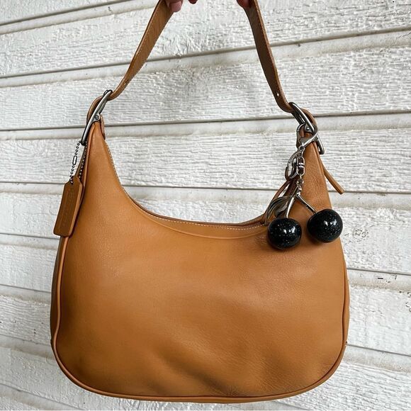 Coach | Bags | Coach Tan Vintage Y2k Soho Hampton Ergo Shoulder Bag ...